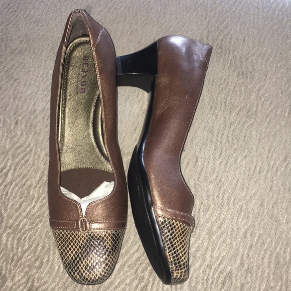 New Balance | Shoes | Aravon By New Balance Everyday Shoes | Poshmark